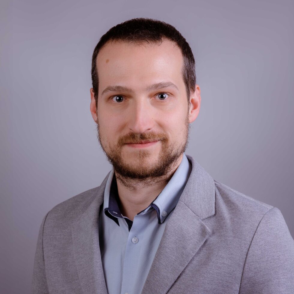 Dr. Tóth Ákos - Bagoly Egészségház